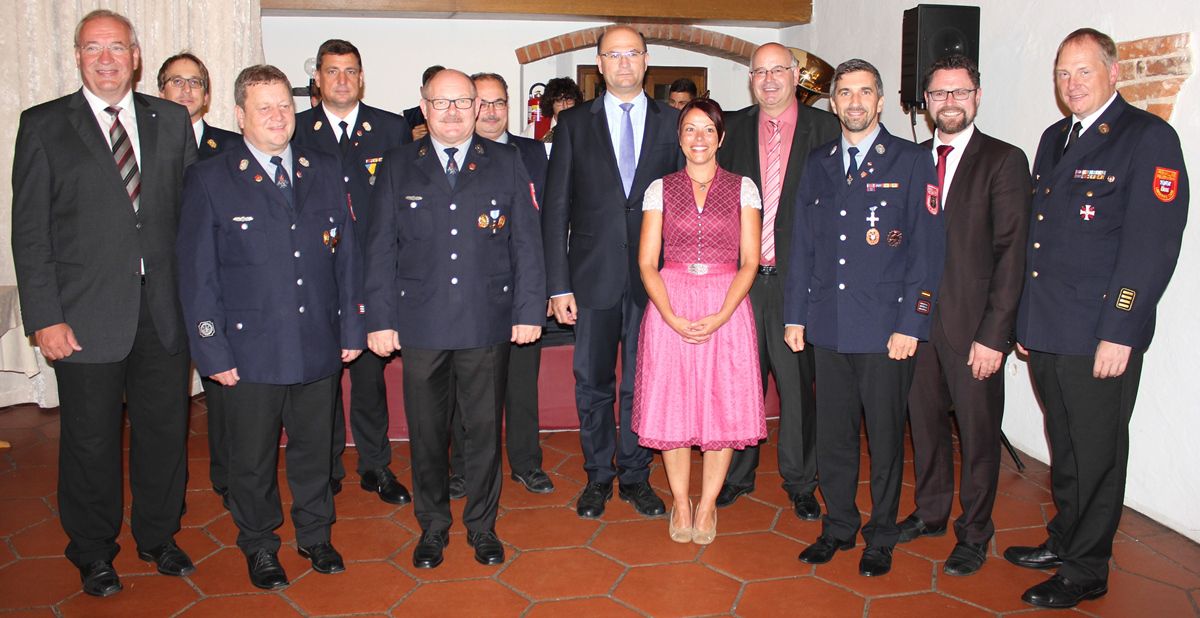 Landrat ehrt langjährige Aktive in der Feuerwehr - Feuerwehr Landkreis Cham