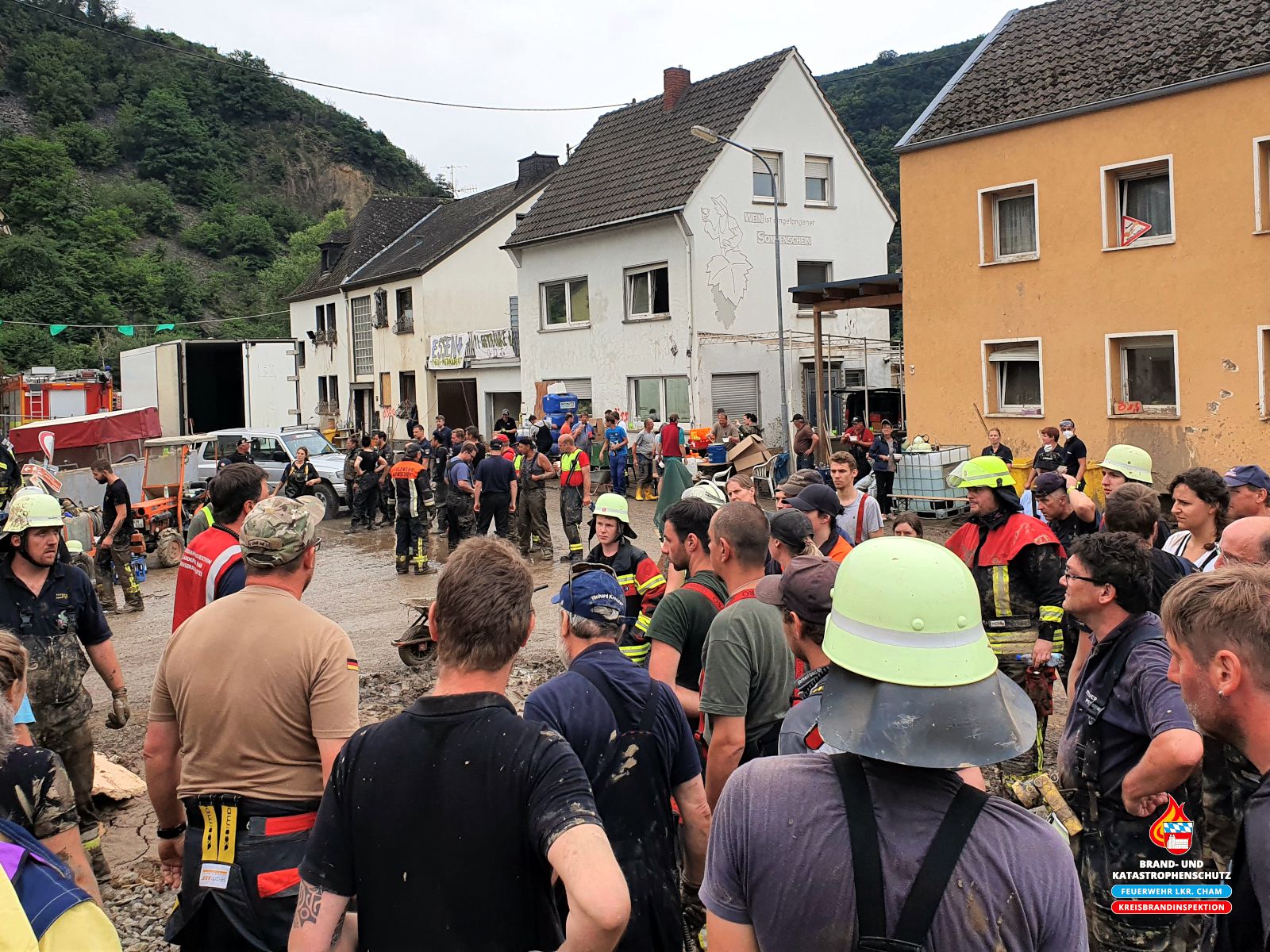 175 Einsatzkräfte im Hochwassergebiet - Feuerwehr Landkreis Cham